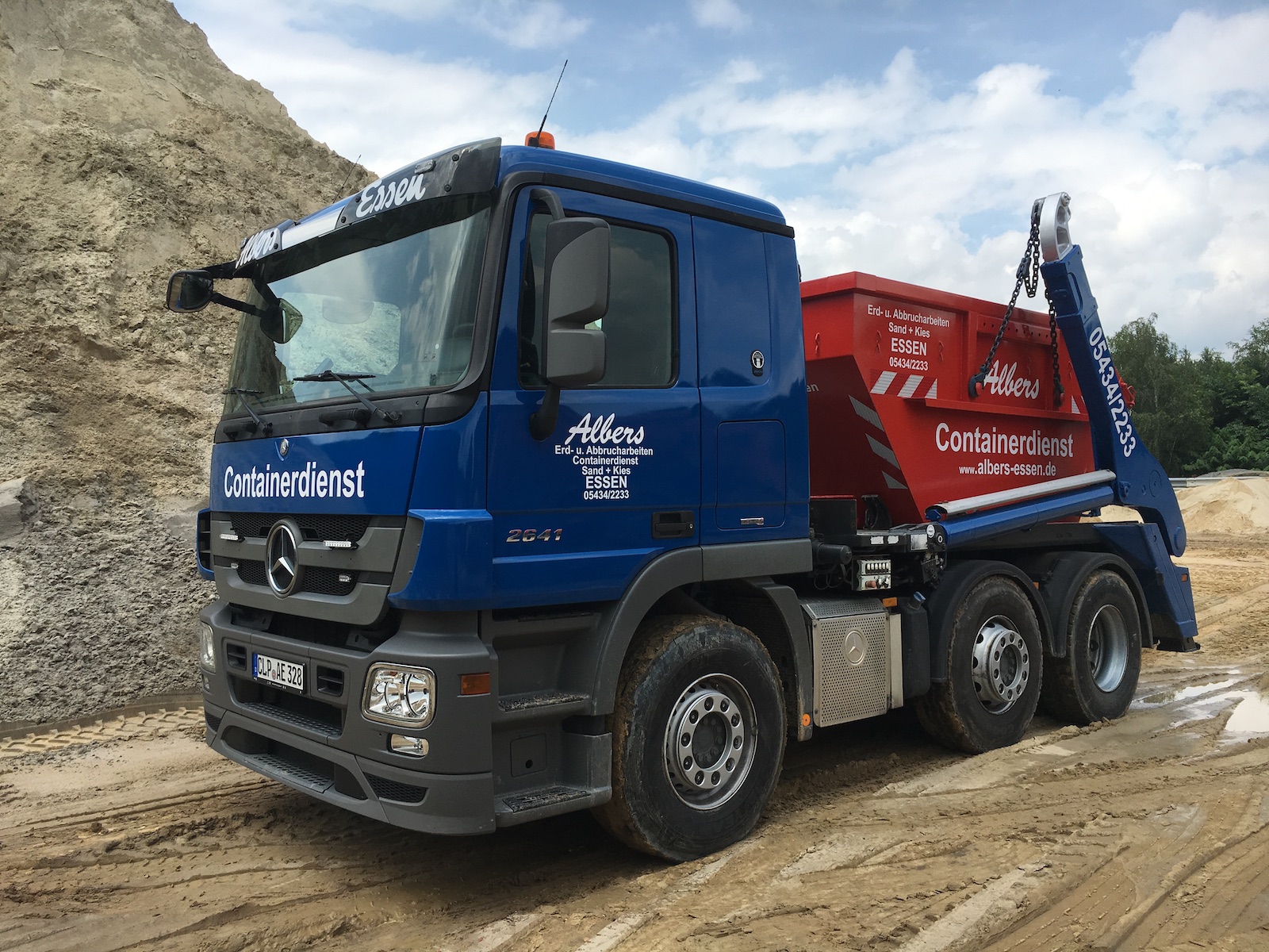 Leistungen – Albers Essen | Erd- und Abbrucharbeiten • Containerdienst • Sand • Kies